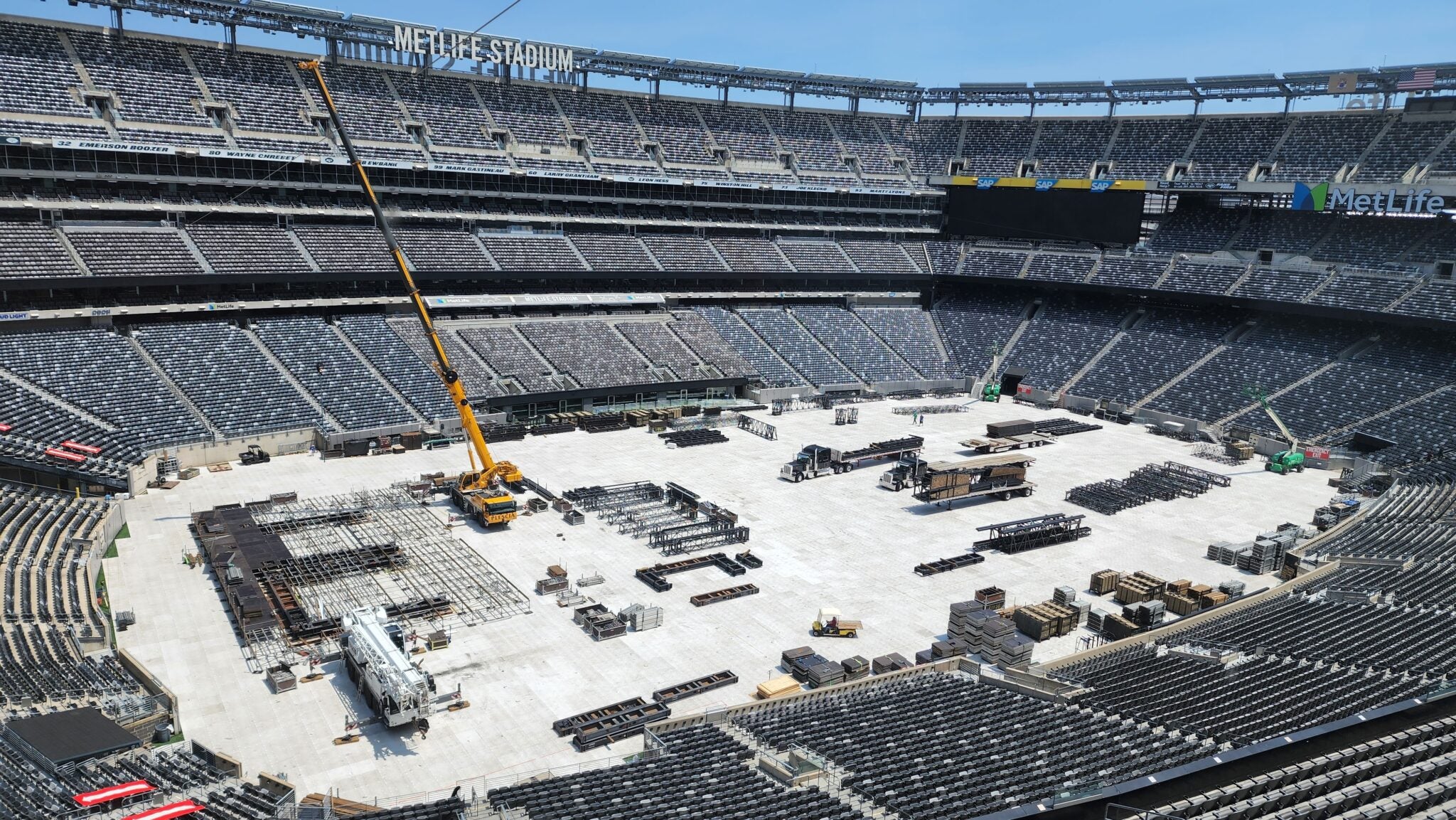 The logistics behind national stadium tours - DAT Freight & Analytics ...